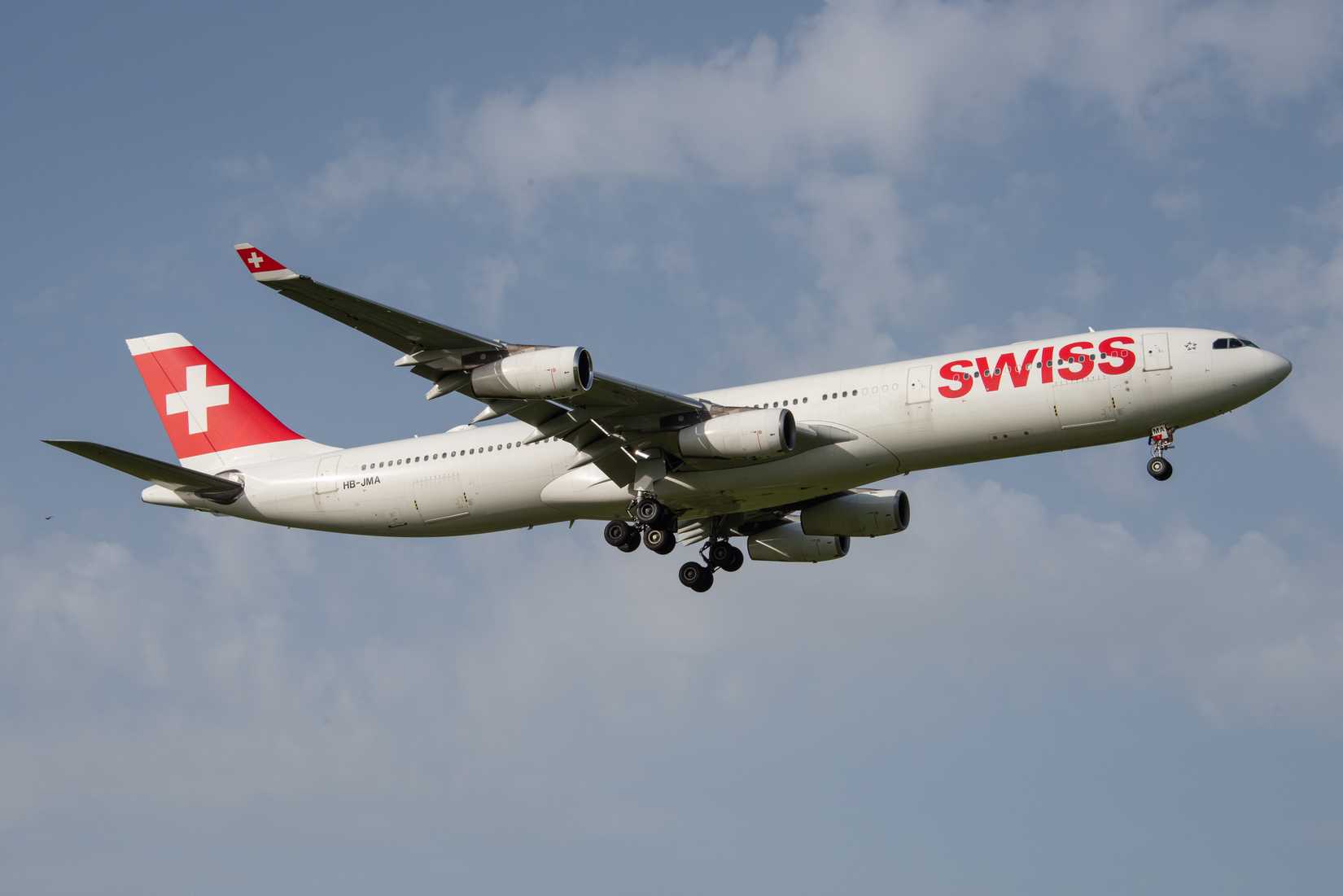 This Is How Powerful The Airbus A340 Is
