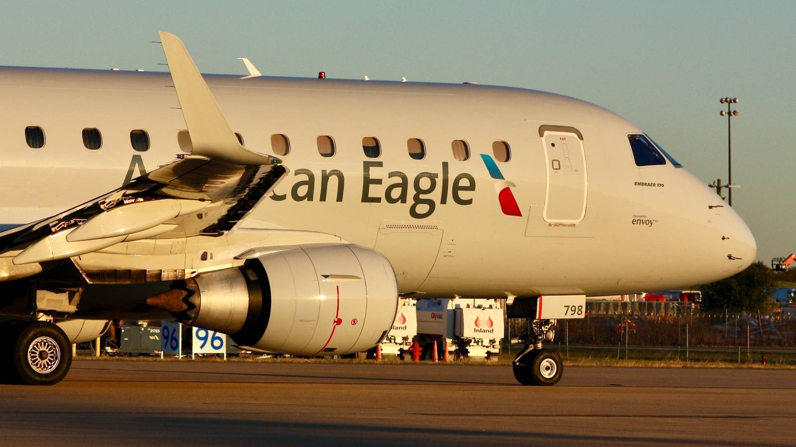 American Airlines Adds 2nd Daily Embraer E170 Flight Between Chicago ...