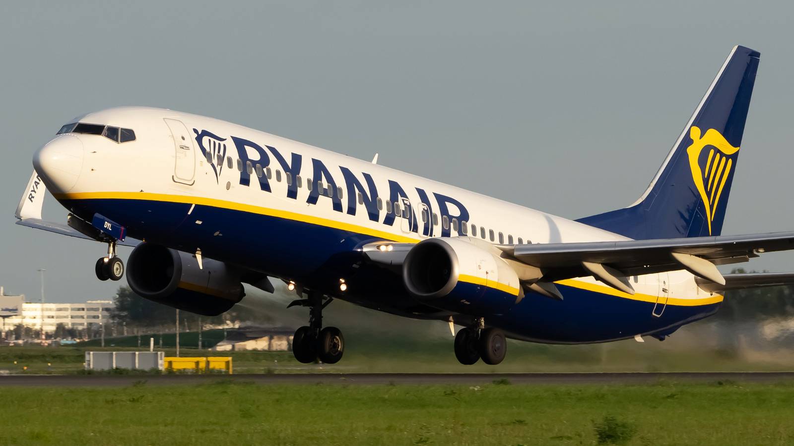 Ryanair Loses Legal Battle For $165 Of Extra Baggage Charges