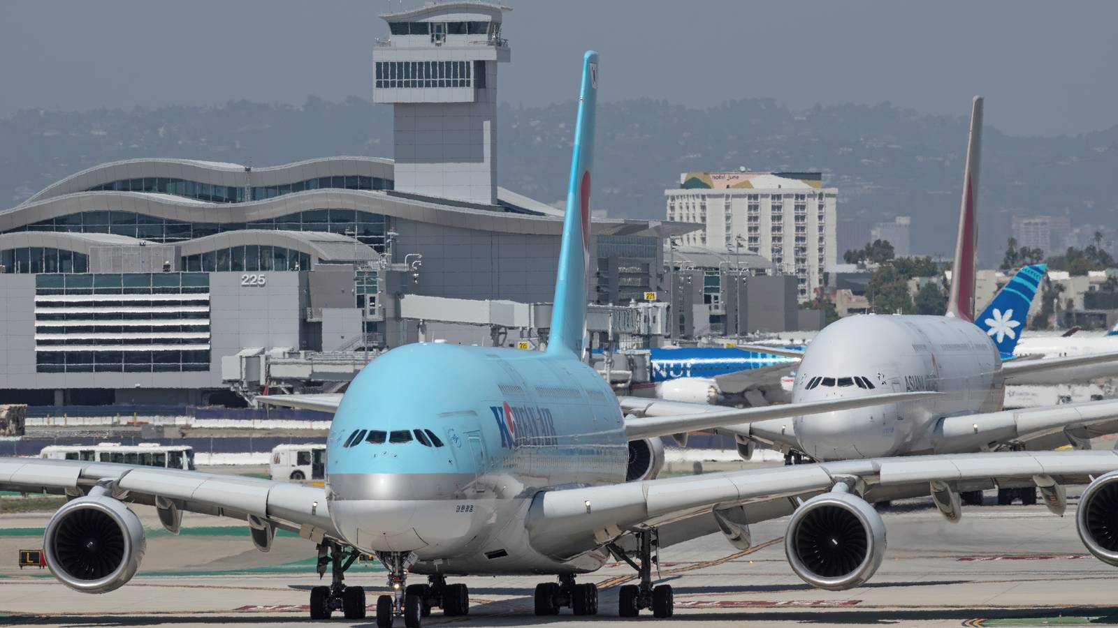 Why The Airbus A380 Has Such A Unique Nose Shape