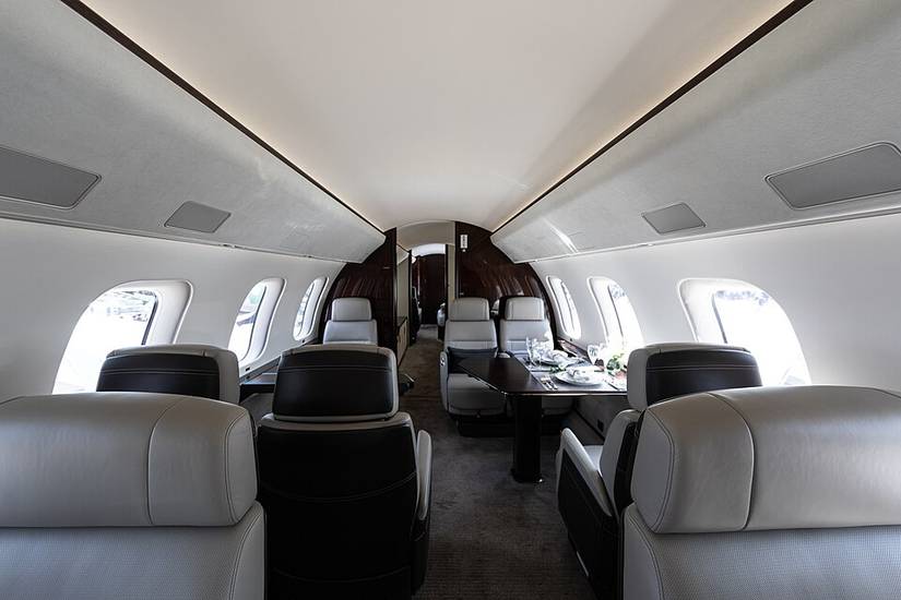 1st Production Bombardier Global 8000 Completes 'Flawless' Maiden Flight