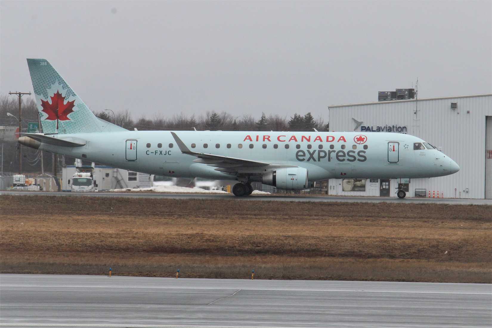 These Are Air Canada's Quickest Embraer E175 Routes