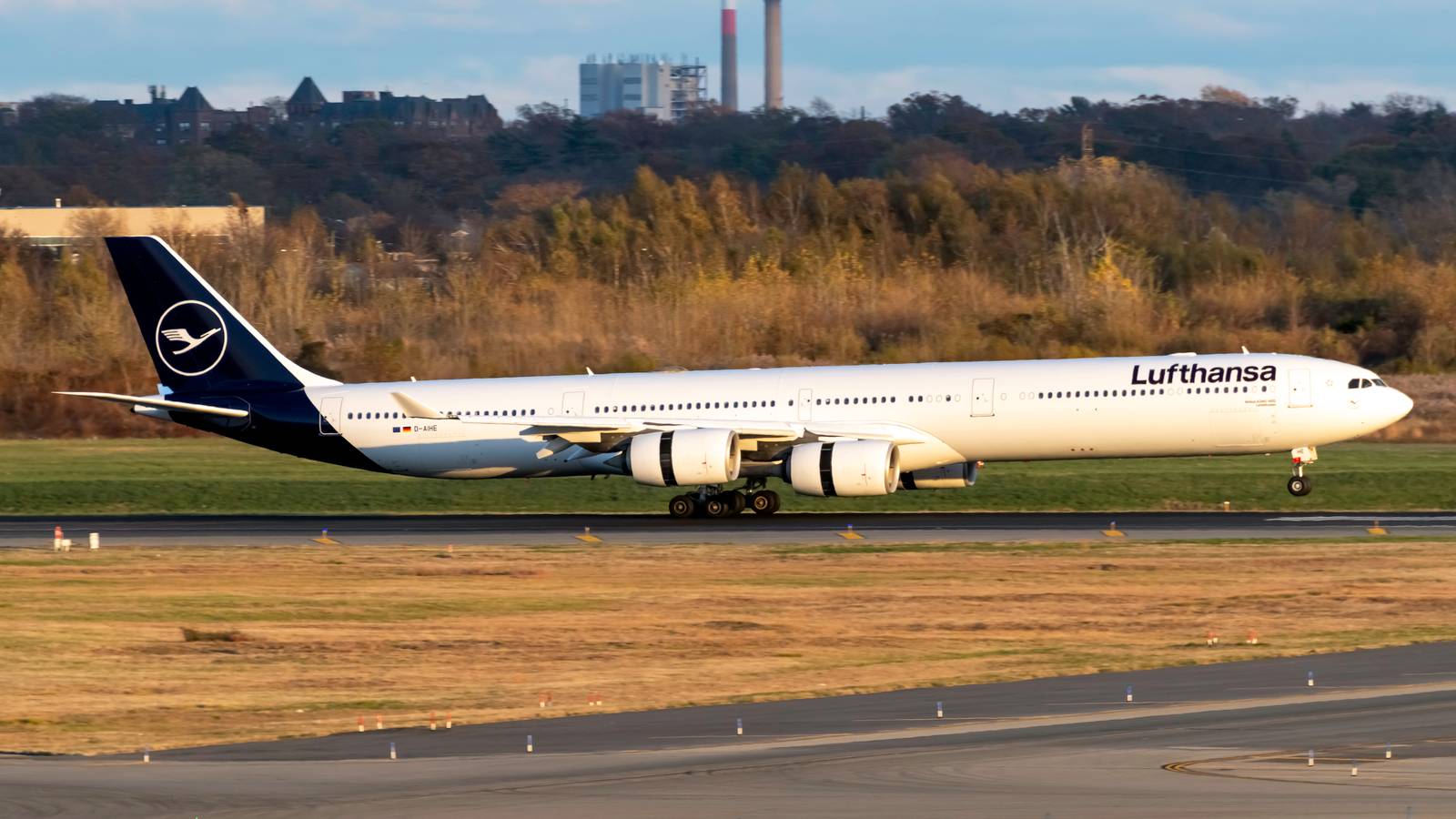 Lufthansa Extends Airbus A340-600 Retirement To Early-2026 As Boeing ...