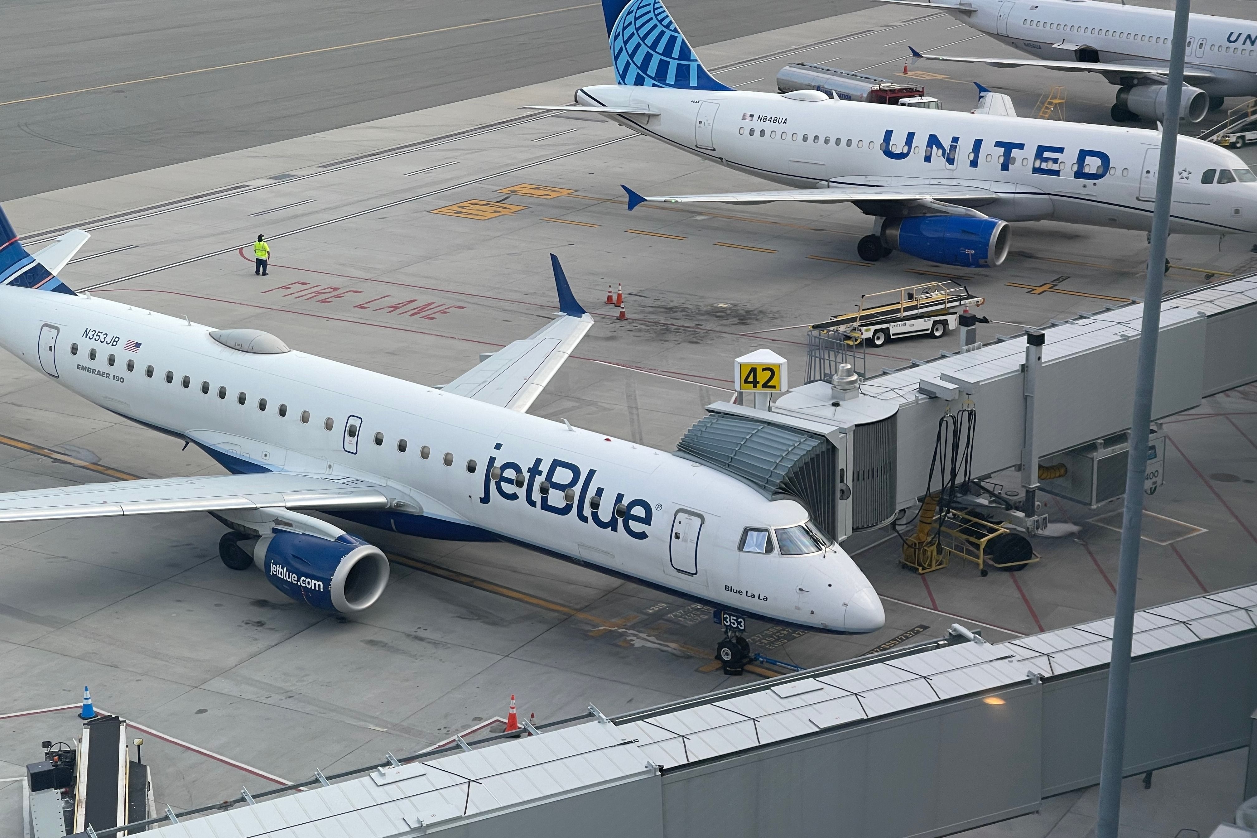 JetBlue CEO Says “No” To Merger With United Airlines