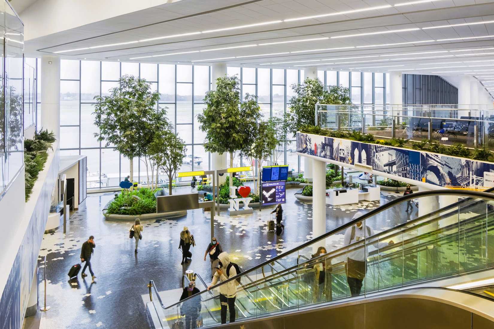 Porter Airlines Launches New 3x Daily Flights To LaGuardia