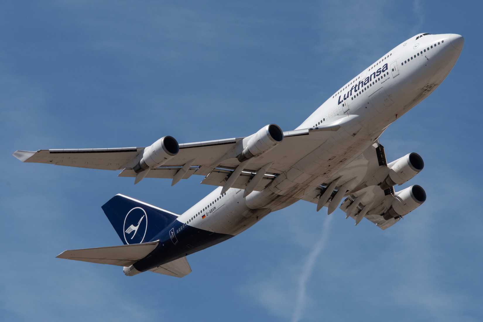 A Huge 67% Of Lufthansa's Widebody Flights At Frankfurt Airport Are On ...