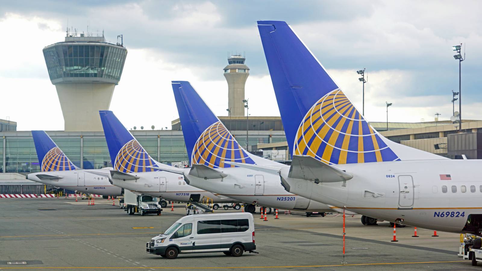 FAA Allowing Newark Liberty To Handle Only 56 Flights Per Hour Through ...