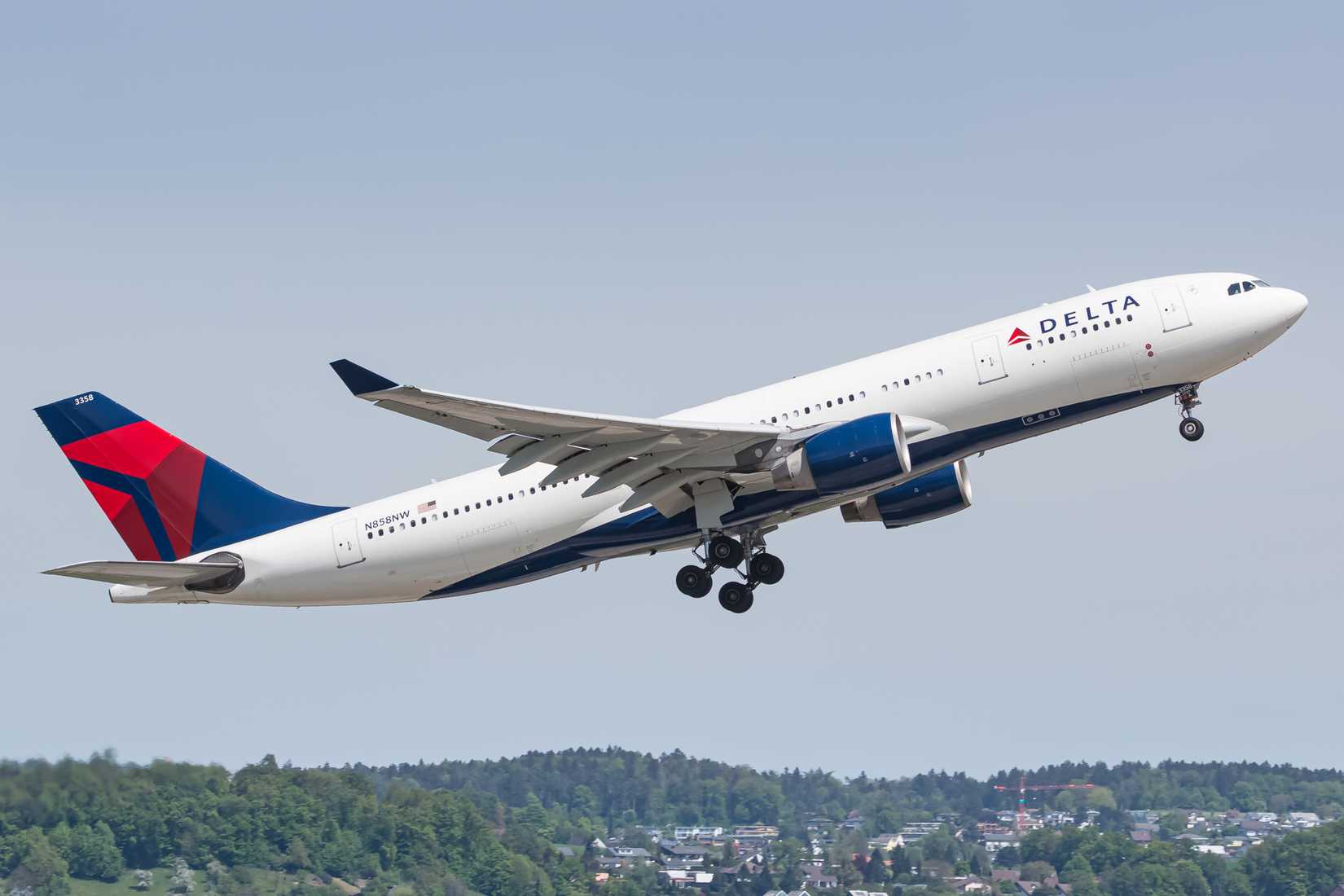 Minneapolis Celebrates New Delta Air Lines Routes To Europe