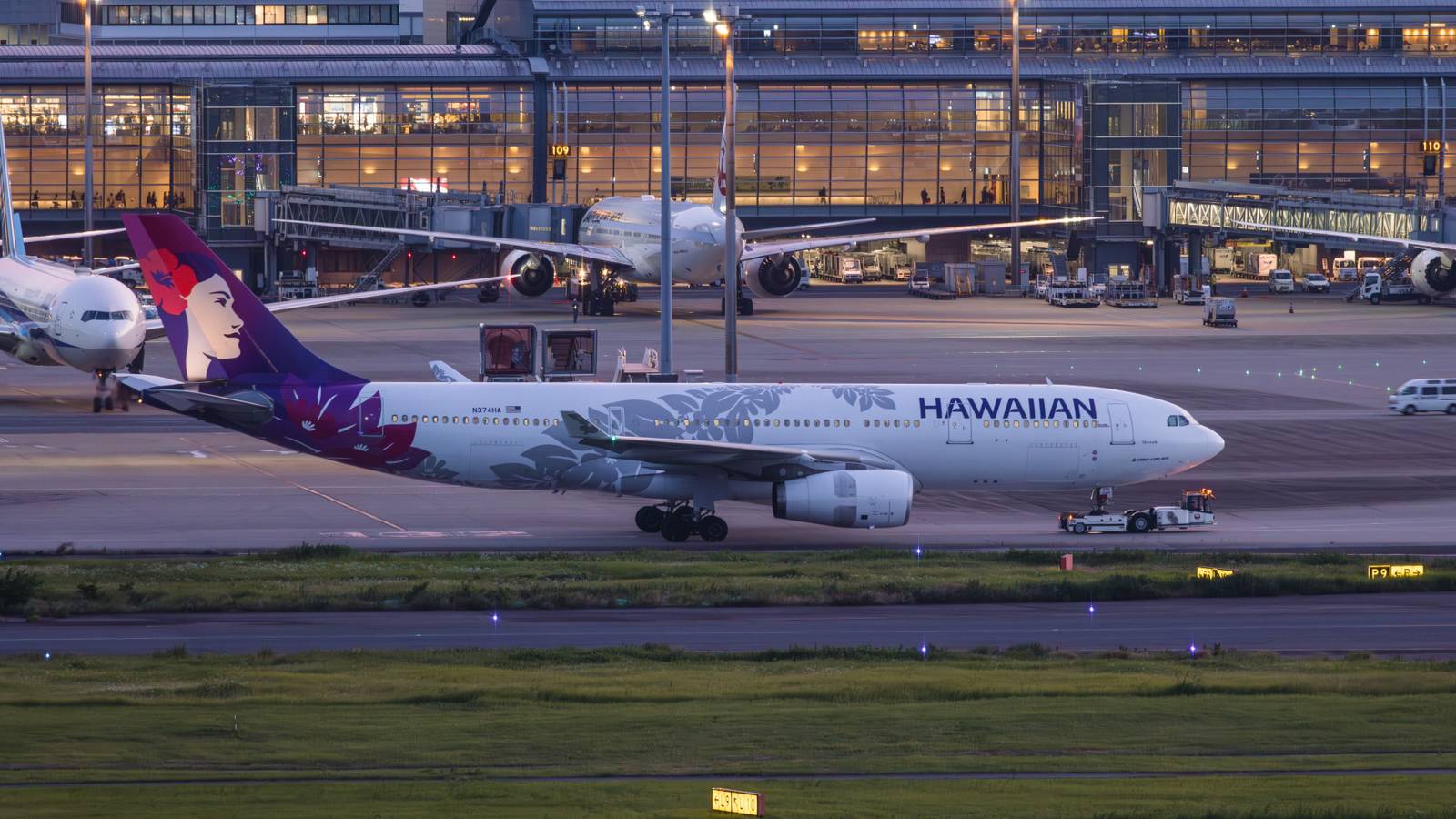 Navy Technician Arrested After Being Responsible For Hawaiian Airlines ...