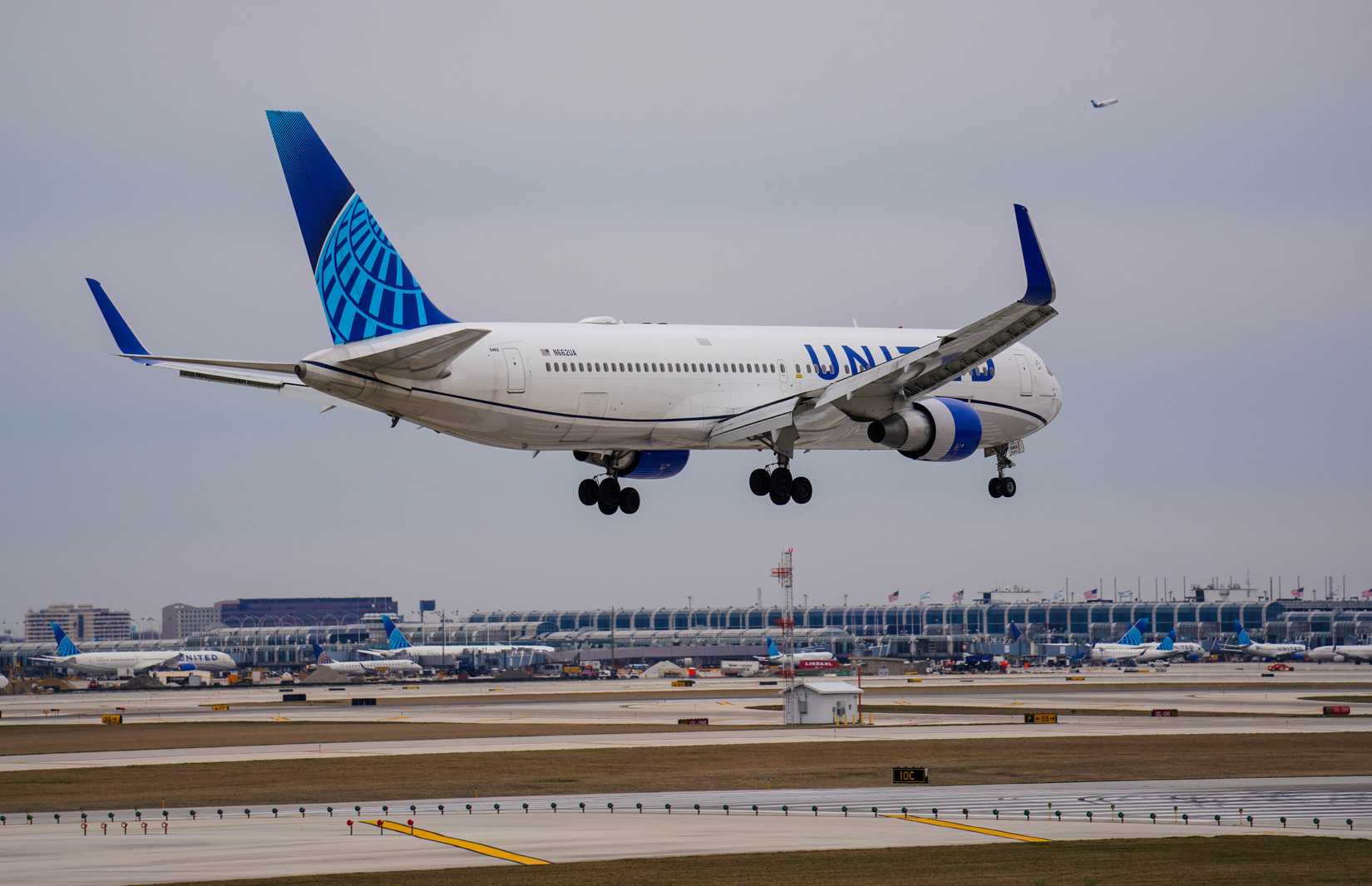 How American Airlines And United Airlines’ Chicago O’Hare Dominance Is ...
