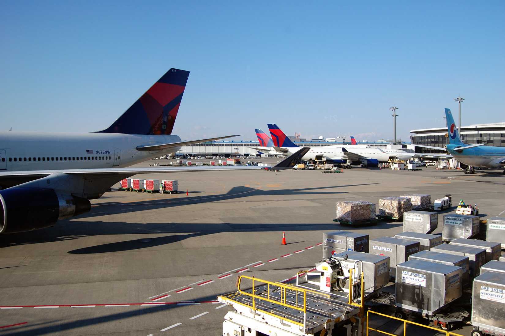 What Happened To Delta Air Lines' Tokyo Hub?