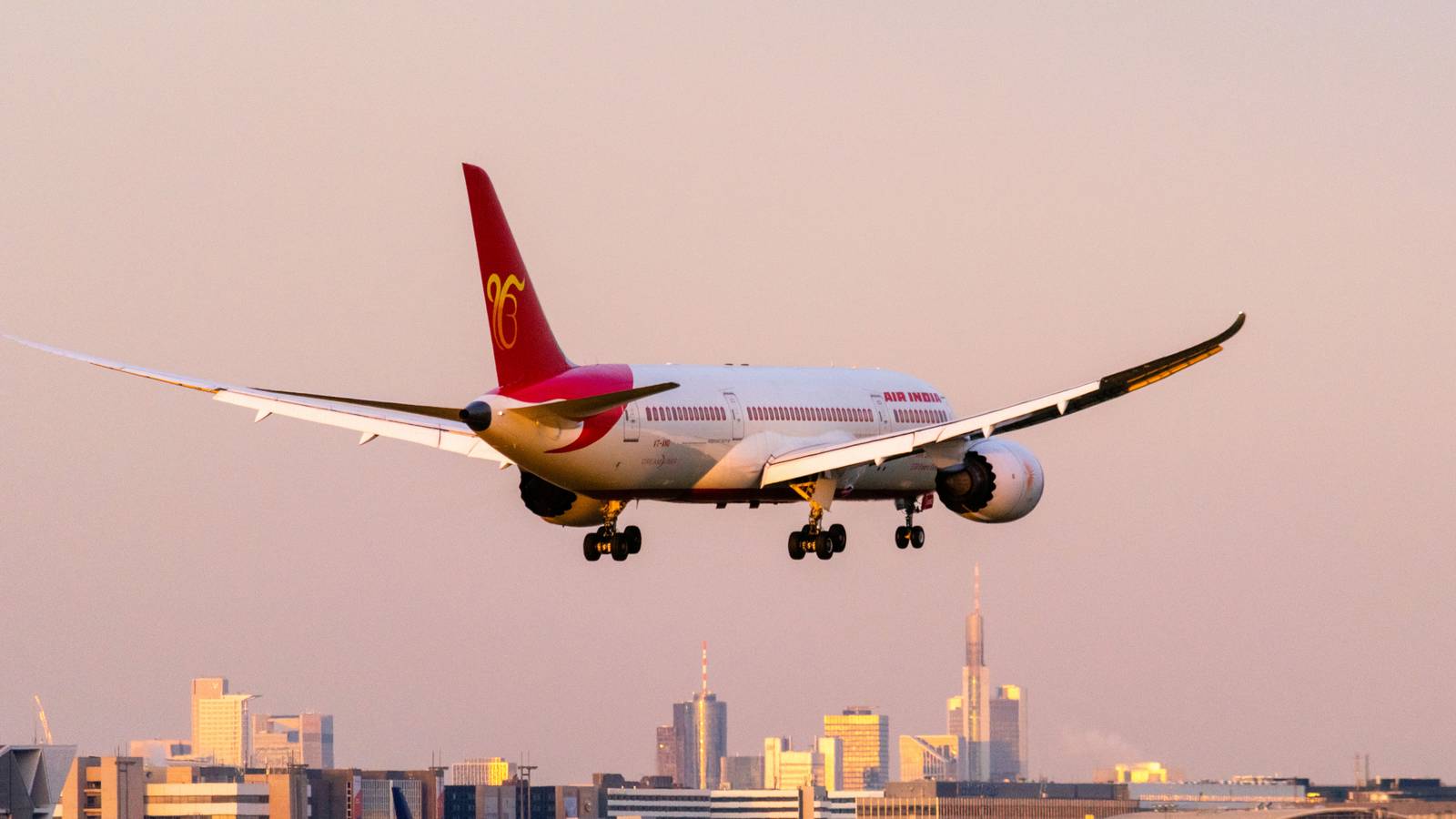 Video Suggests Troubled Air India Boeing 787-8 Had Power Issues