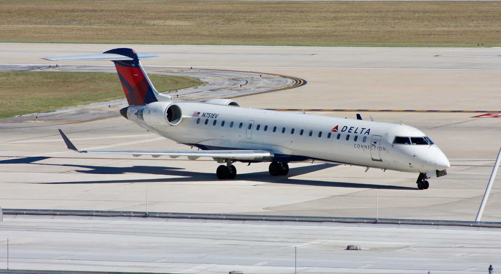 3 Classes & 50 Seats: Exploring US Carriers' CRJ550 Networks