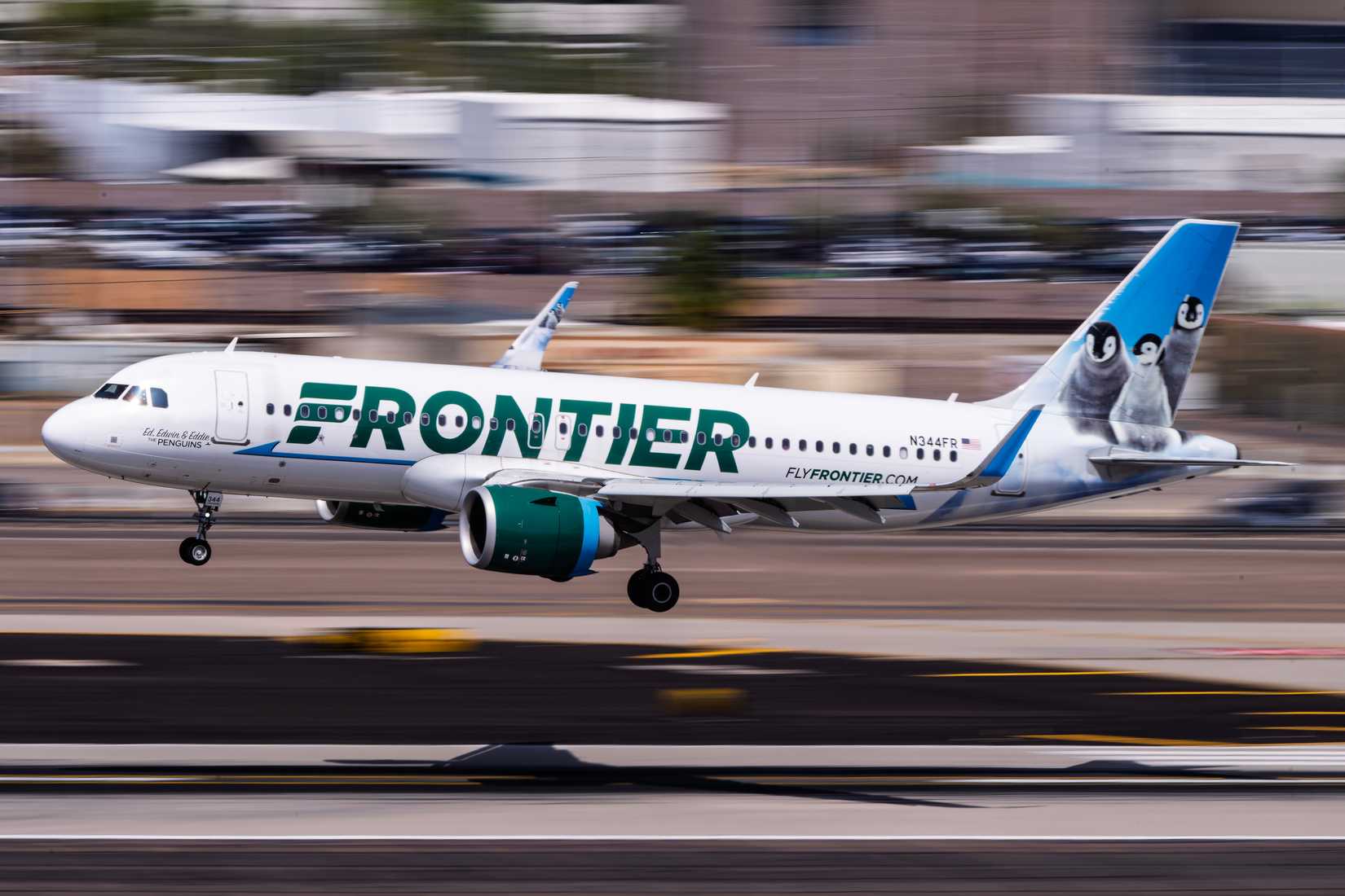 Boeing 737 MAX Vs. Airbus A320neo: Which Aircraft Gets More Miles Per ...