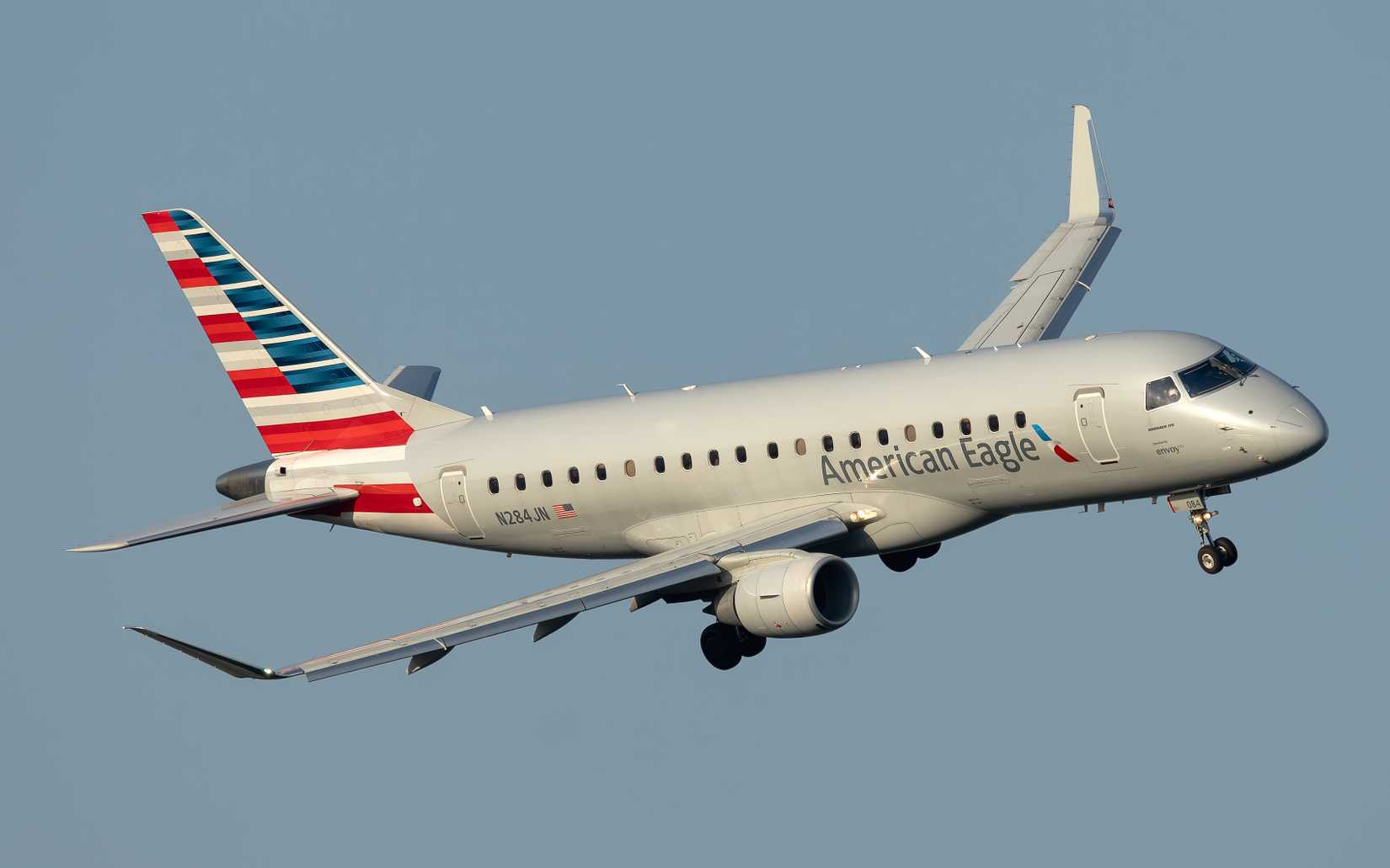 American Airlines' Regional Operation Expands With 33 New Embraer E175s