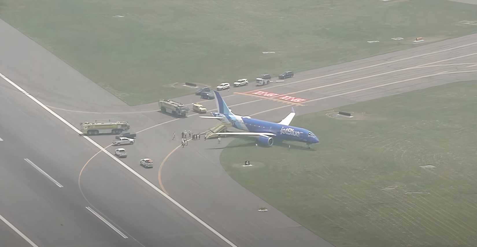 JetBlue Airbus A220-300 Triggers Ground Stop After Veering Off Runway ...