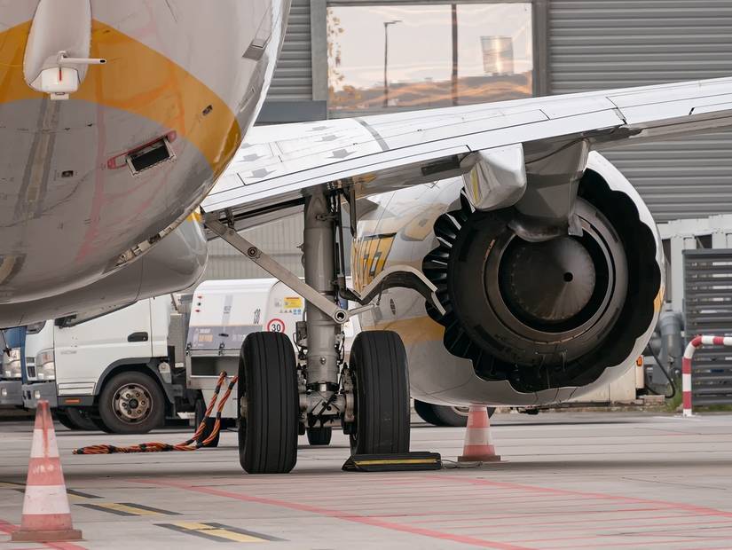 Why The Boeing 737 MAX Has Such Large Engines