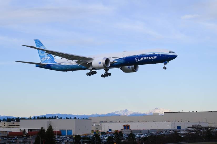 Rolls-Royce Trent XWB Vs. General Electric GE9X? Which Engine Is More ...