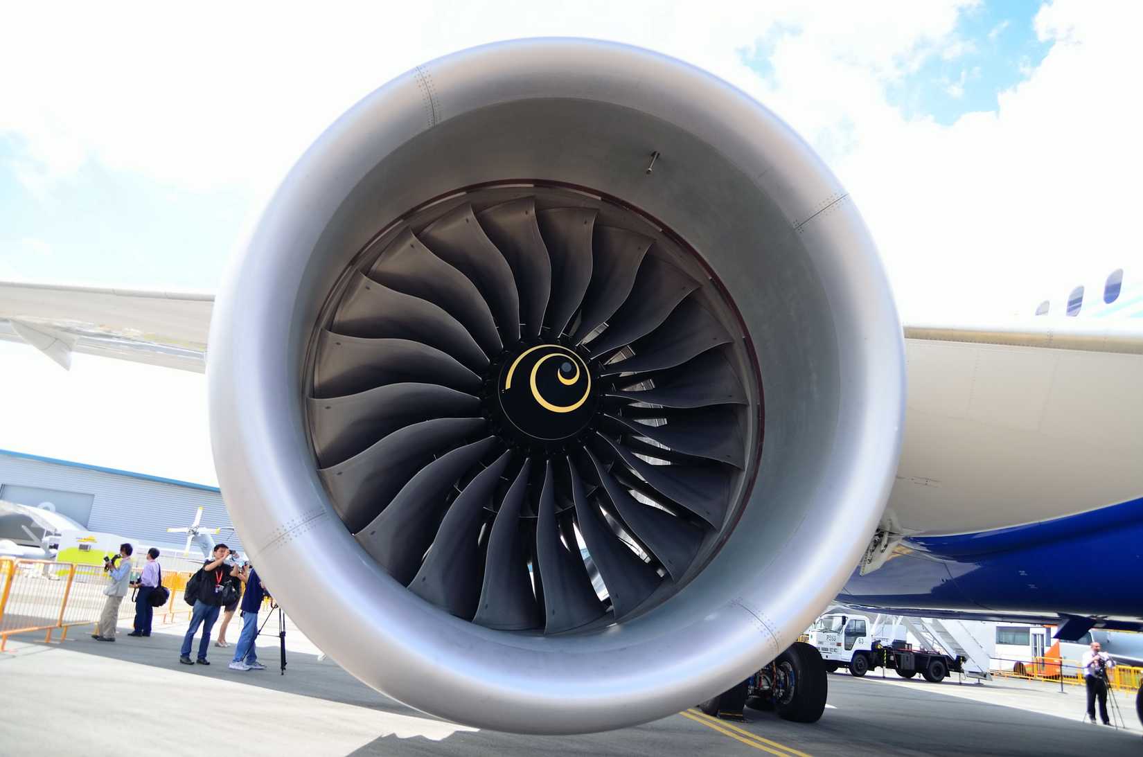 Rolls-Royce Vs Pratt & Whitney: Which Engines Are More Powerful?