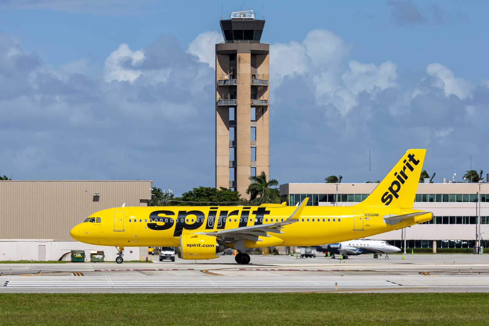 Allegiant Vs. Spirit Vs. Frontier: Which American Low-Cost Carrier ...