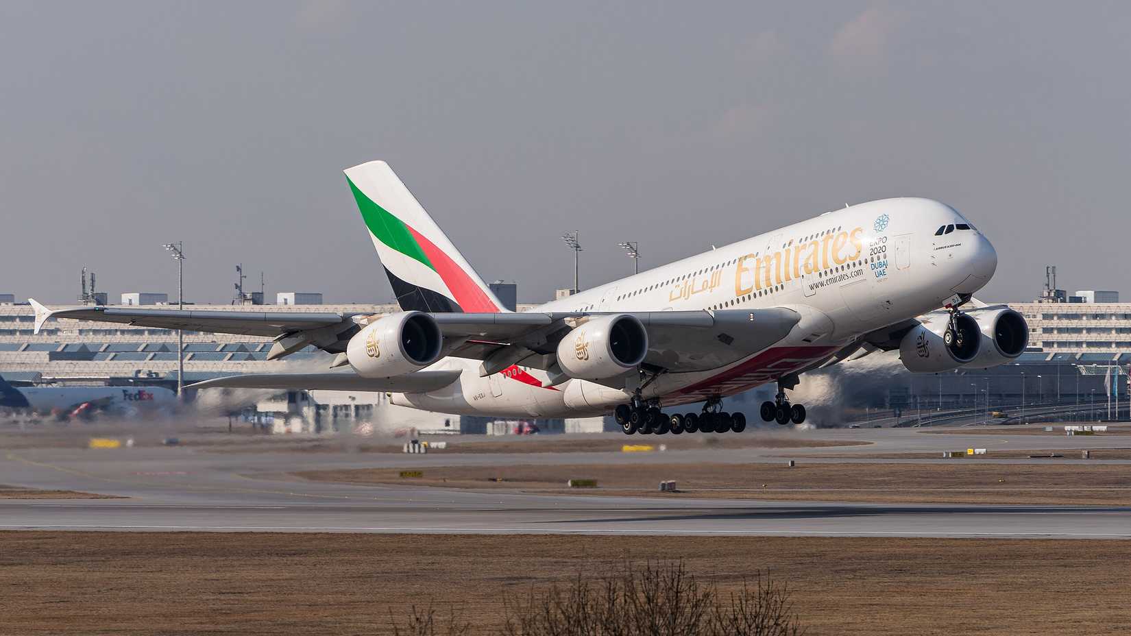 Why The Airbus A380 Has So Many Tires
