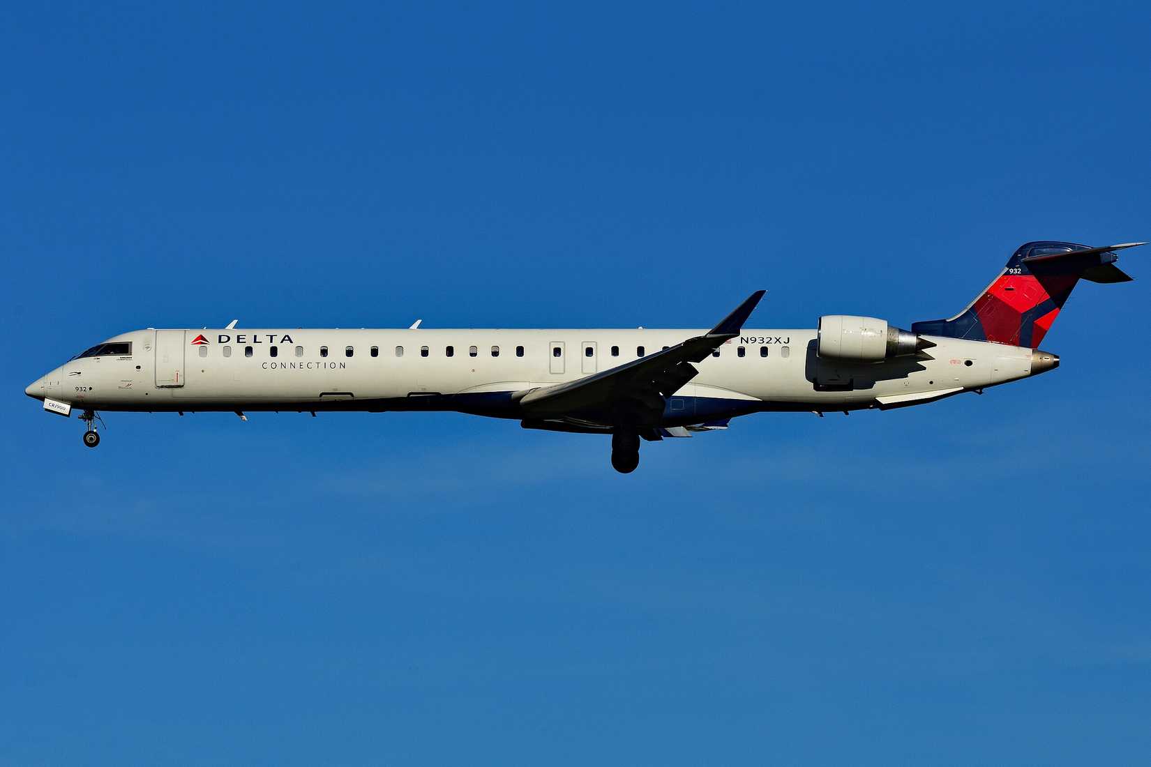 Delta Toronto Crash Flight Attendant Sues Airline Over "Inexperienced ...