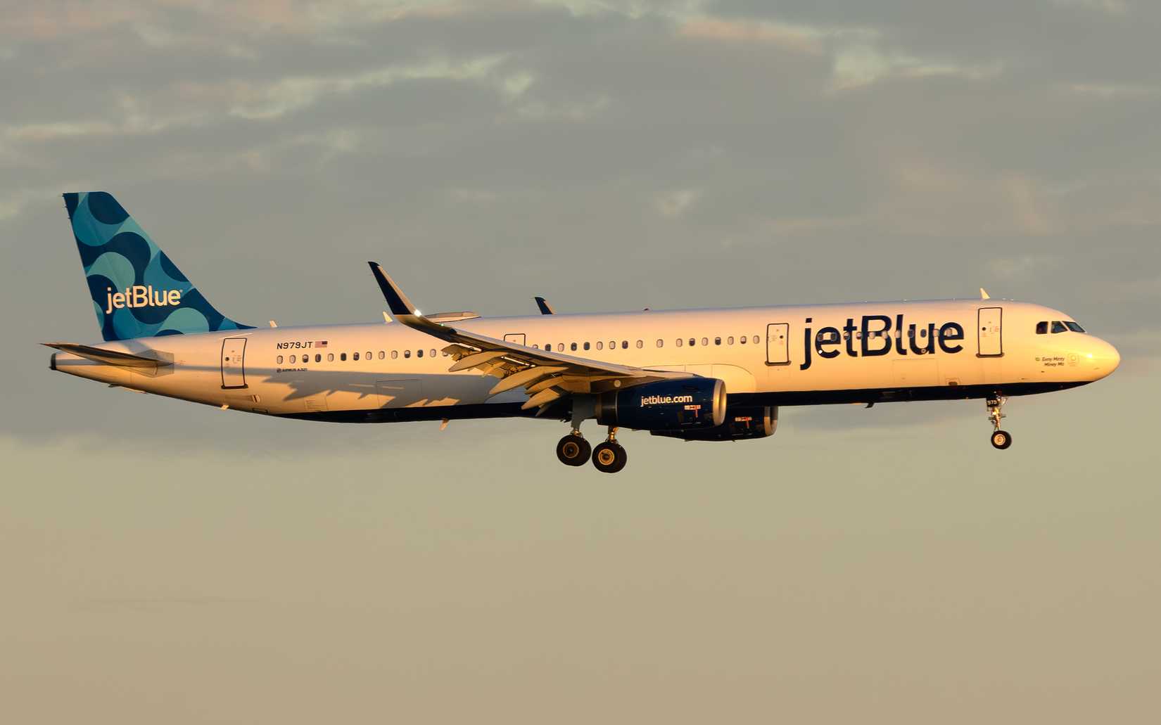 JetBlue: The First US Airline To Implement The SkyBreathe MyFuelCoach ...