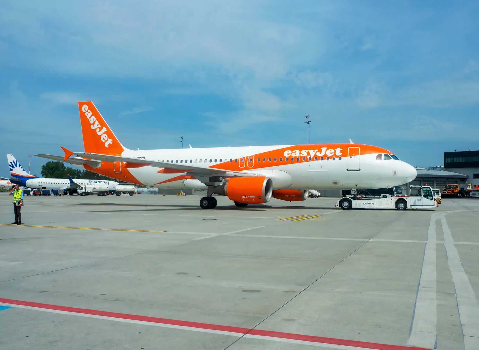 Airbus 'Taxibot' Hybrid-Electric Tug Program Gains Momentum