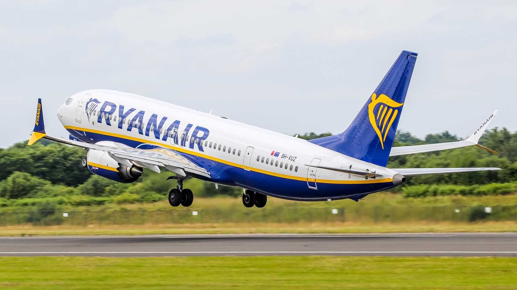 "Helpfully Confirmed": Ryanair Decides To Keep 737 MAX 10 Orders After ...