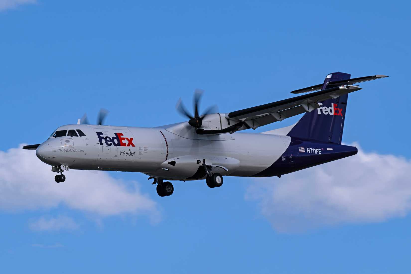 FedEx Expands Fleet With World’s First Converted ATR 72-600 Freighter