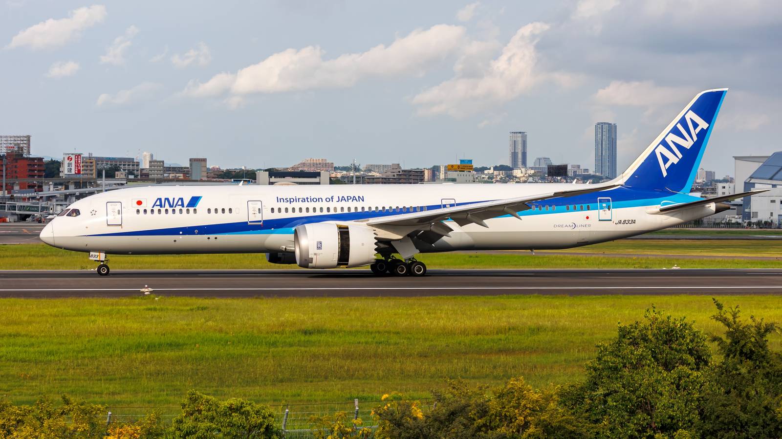 ANA 787 Denied Landing Just 18 Seconds Early DueTo Strict Curfew Rules