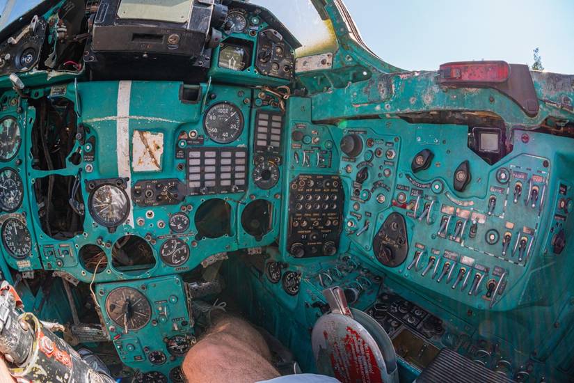 Why The US Air Force Secretly Flew Soviet MiG Combat Jets During The ...