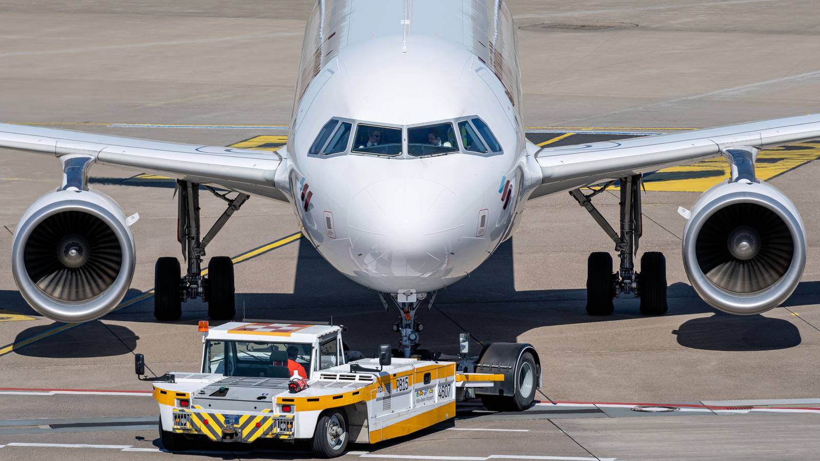 Airbus 'Taxibot' Hybrid-Electric Tug Program Gains Momentum