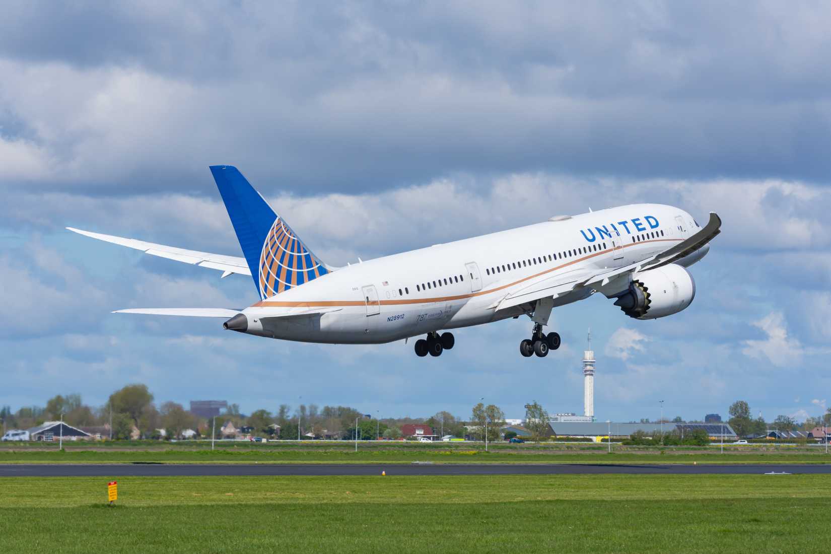 How Many 787s Does Boeing Produce Annually?