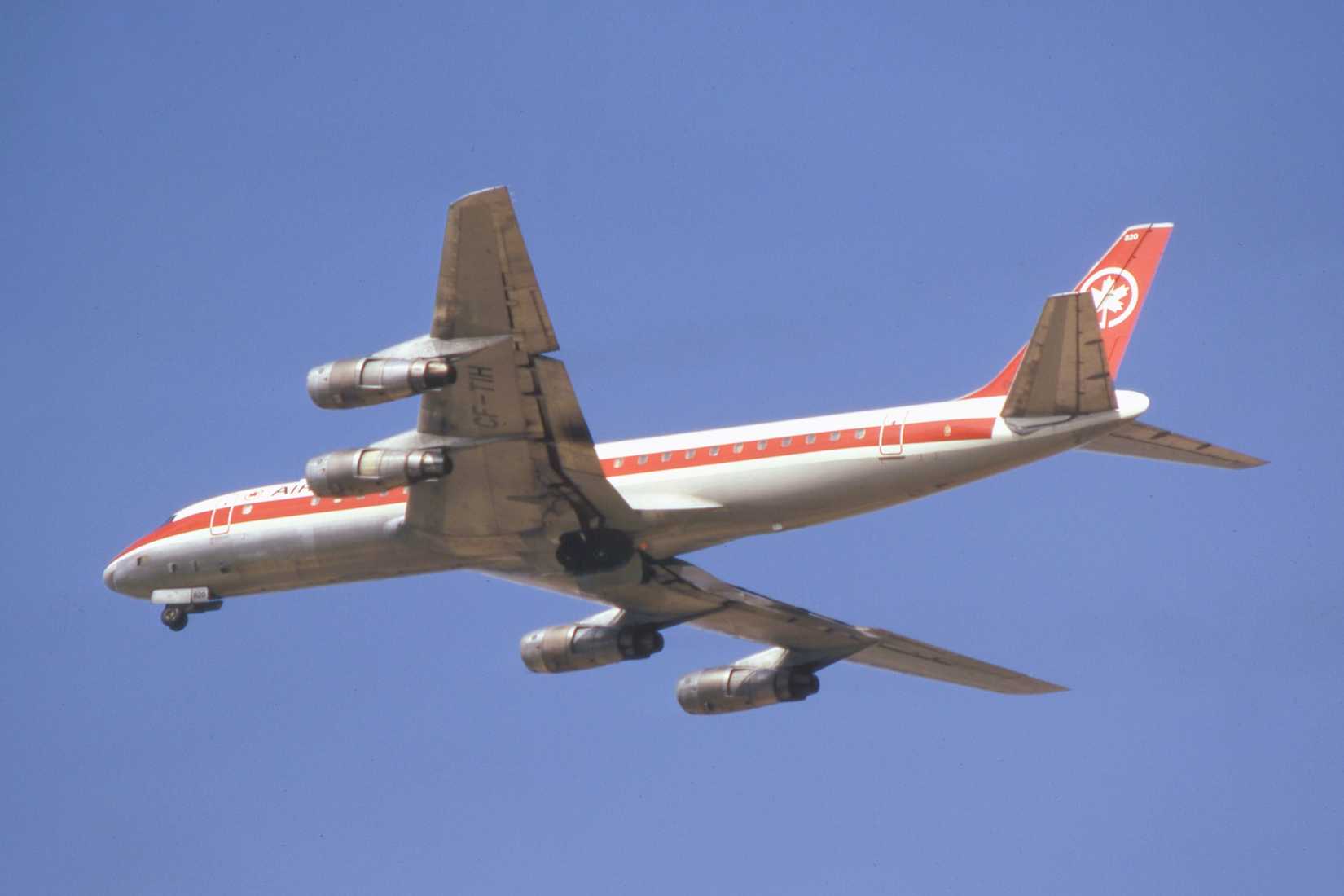 Why Did McDonnell Douglas Build The DC-8 With 4 Engines?