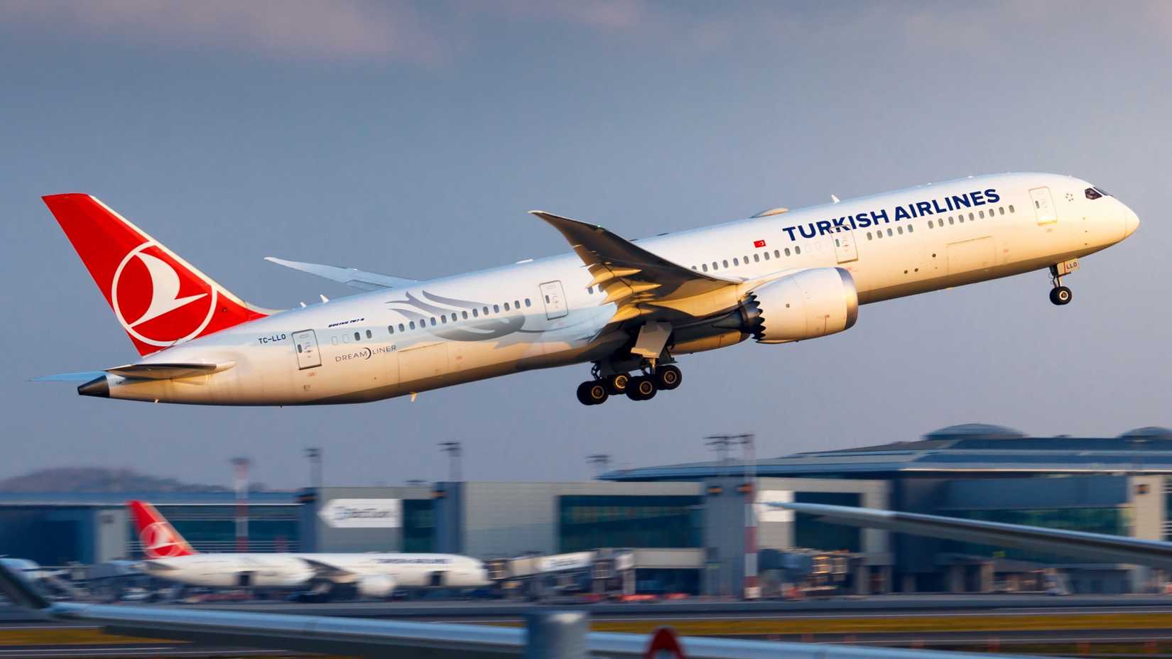 Turkish Airlines Acquires Minority Stake in Air Europa for $349 Million