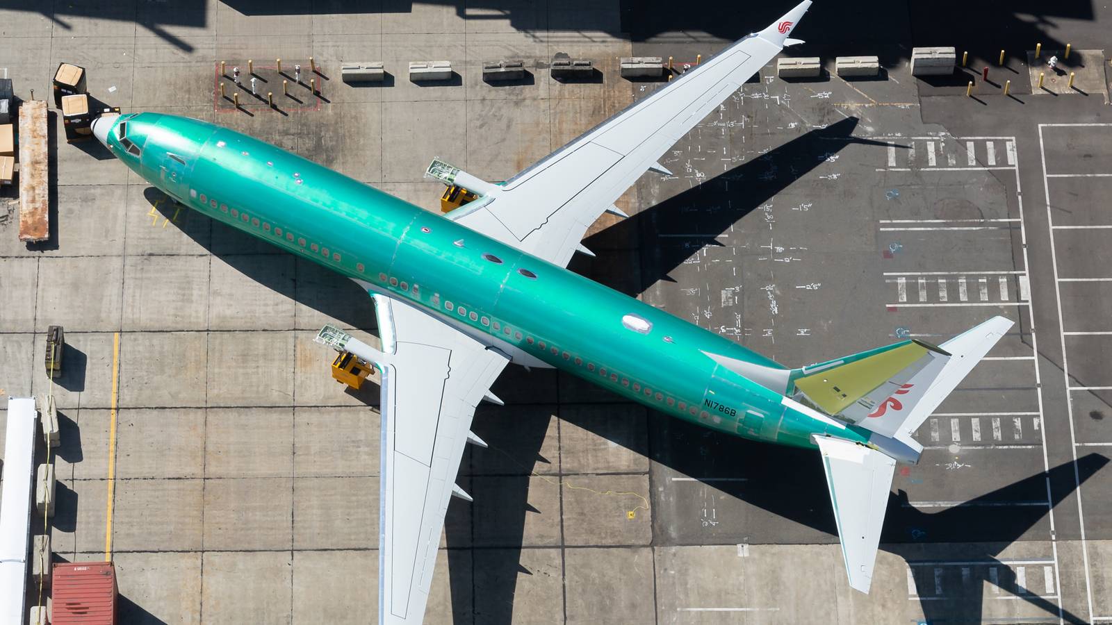 Why Did Boeing Build The 737 MAX With Different Winglets?