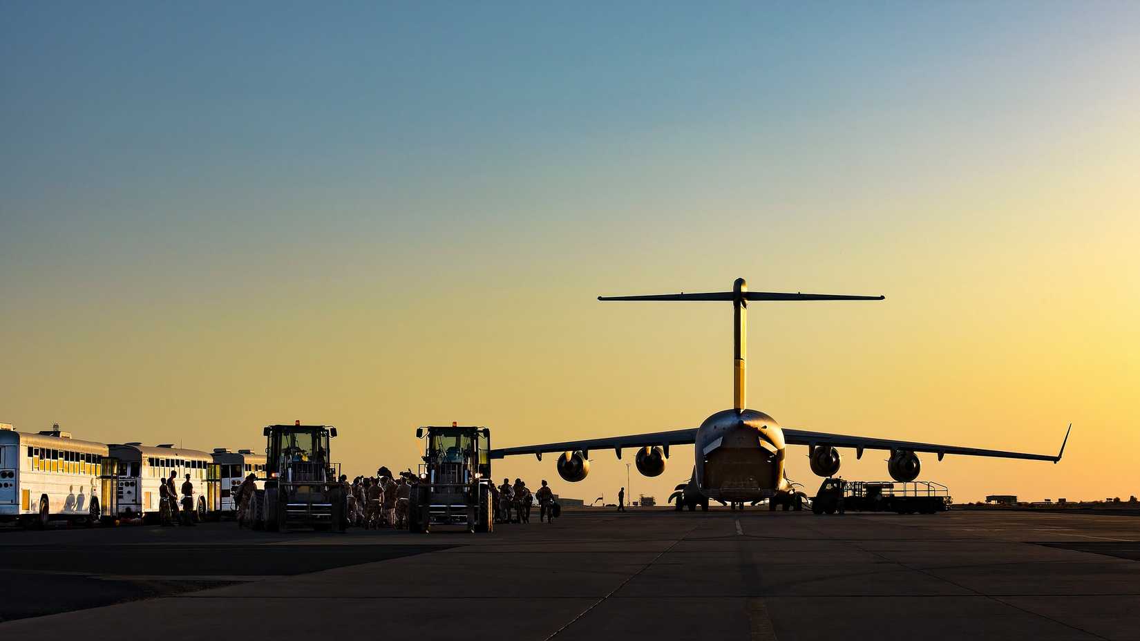 Is The C-17 Globemaster Bigger Than The C-5 Galaxy?