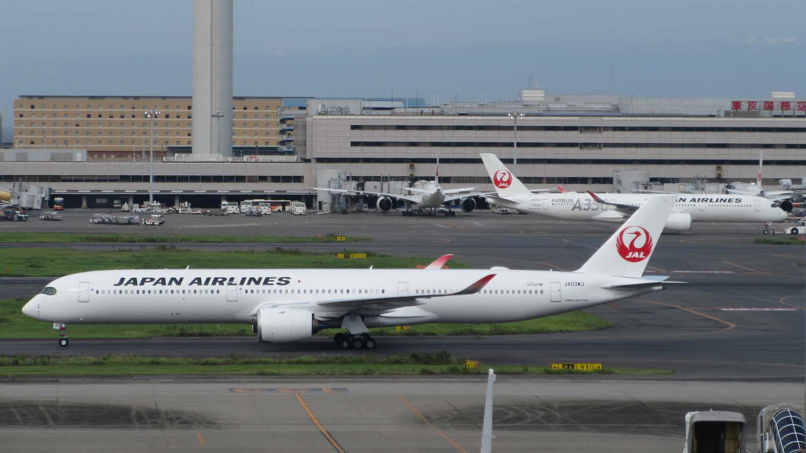 Is The Airbus A350 Bigger Than The A340?