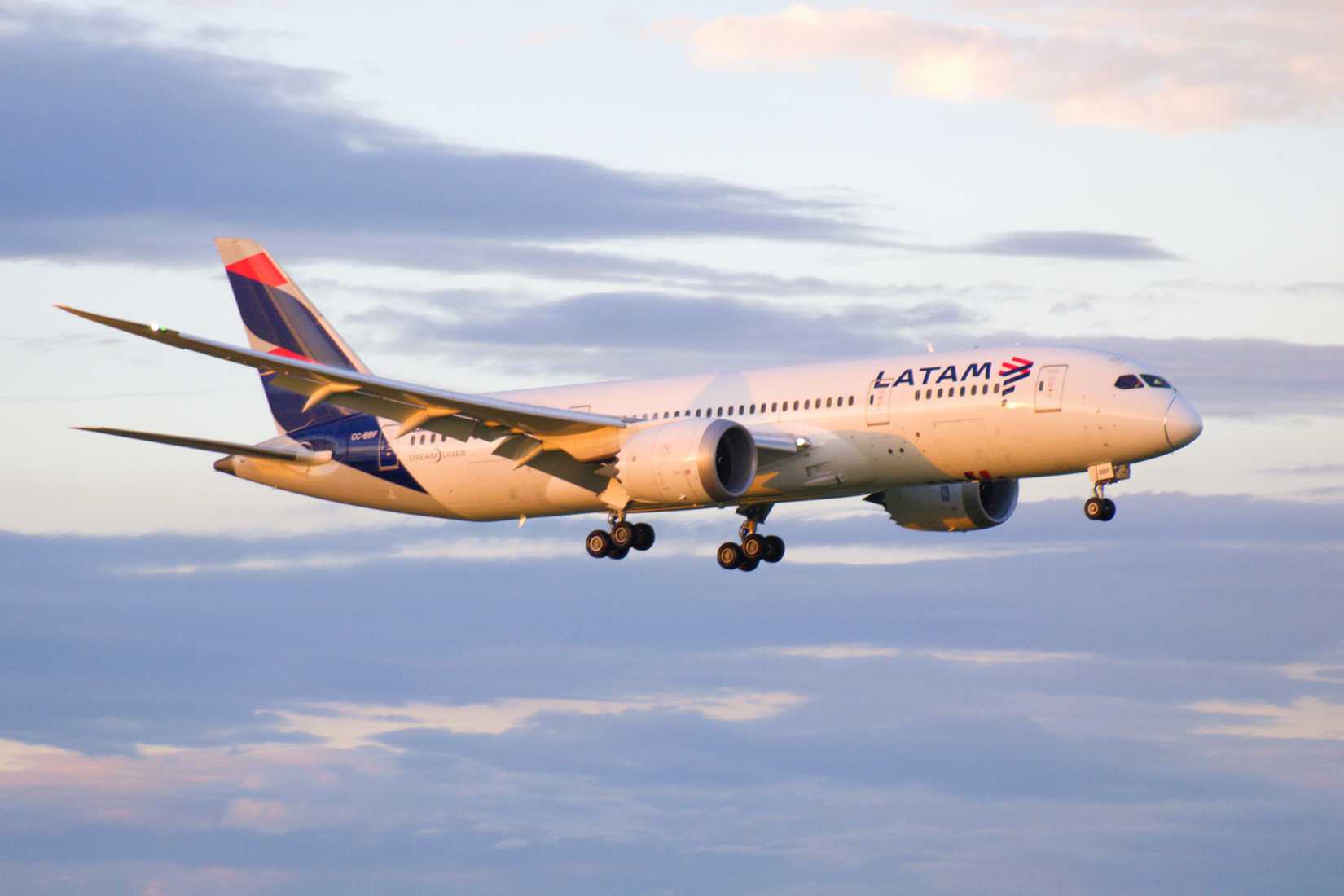Why Did Boeing Build The 787 With The Largest Windows In The Sky?
