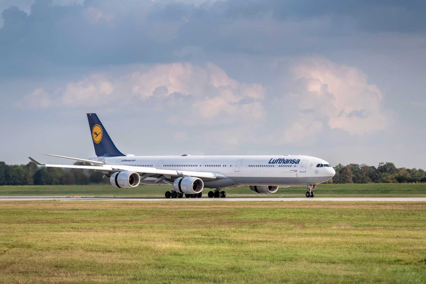 Why Don’t Any US Airlines Fly The Airbus A340?