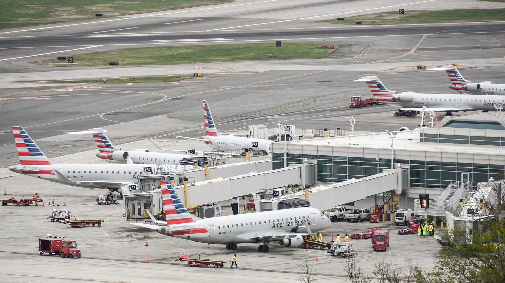 Why In The World Does Reagan National Airport Have A Complicated ...