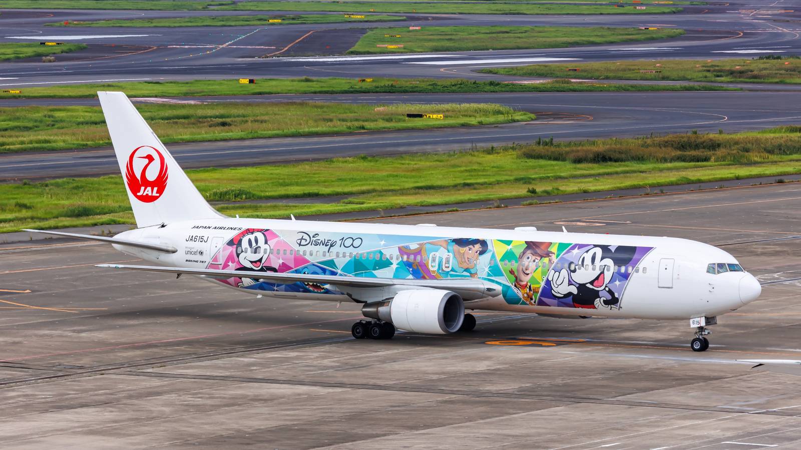Do You Think Japan Airlines Will Add A Star Wars Livery On Its Planes?