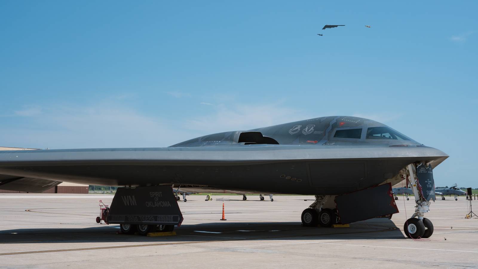 US Air Force Says Hydraulic Failure Caused B-2 Bomber Torching