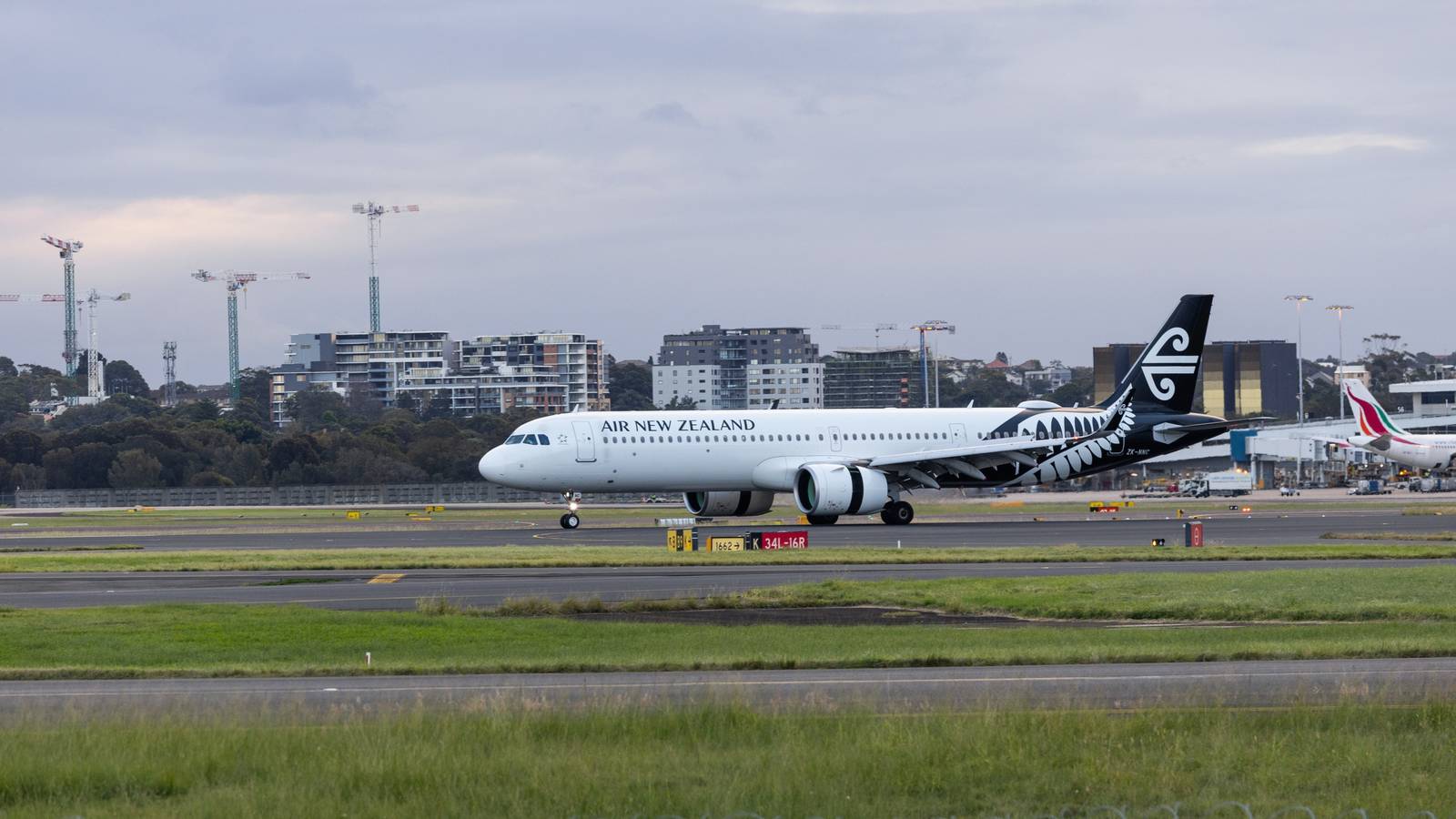 13,000 Miles & 24+ Hours Flight: Why This Airbus A321neo Is Flying From ...