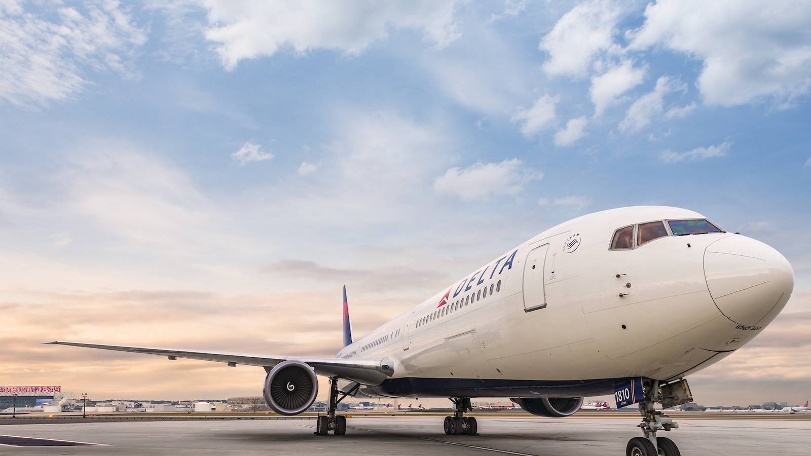 Delta Boeing 767-400ER Seat Map: Layout, Dimensions & Amenities