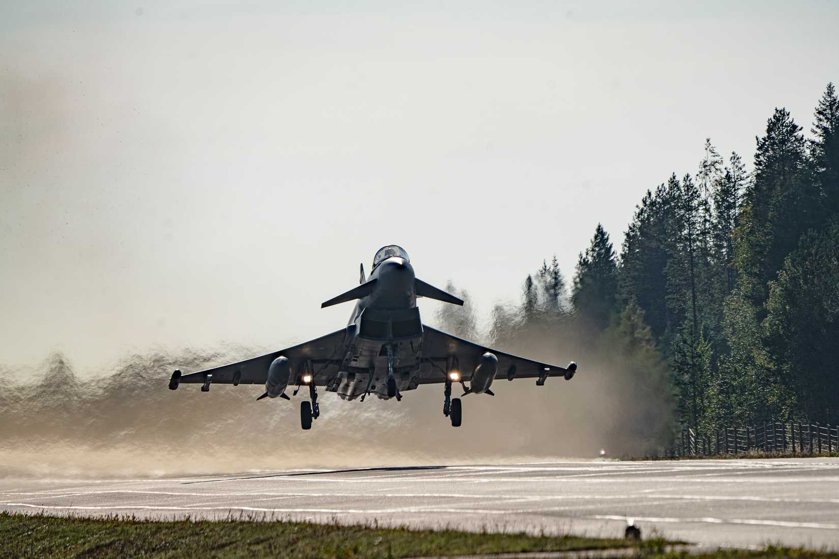 Why The Eurofighter Typhoon Has Such An Extraordinary Thrust-To-Weight ...