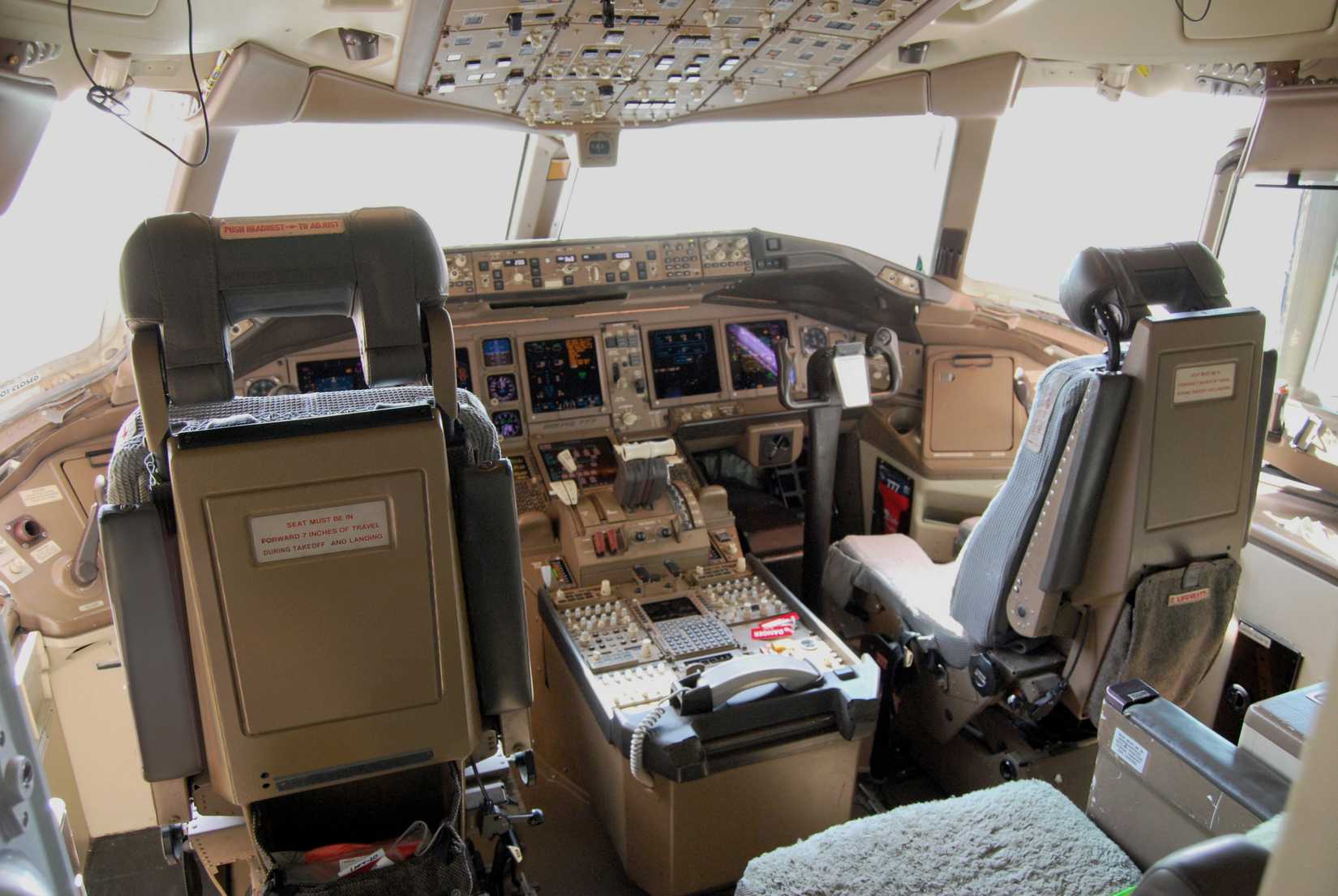 Why The Boeing 777’s Flight Deck Saves Time & Money