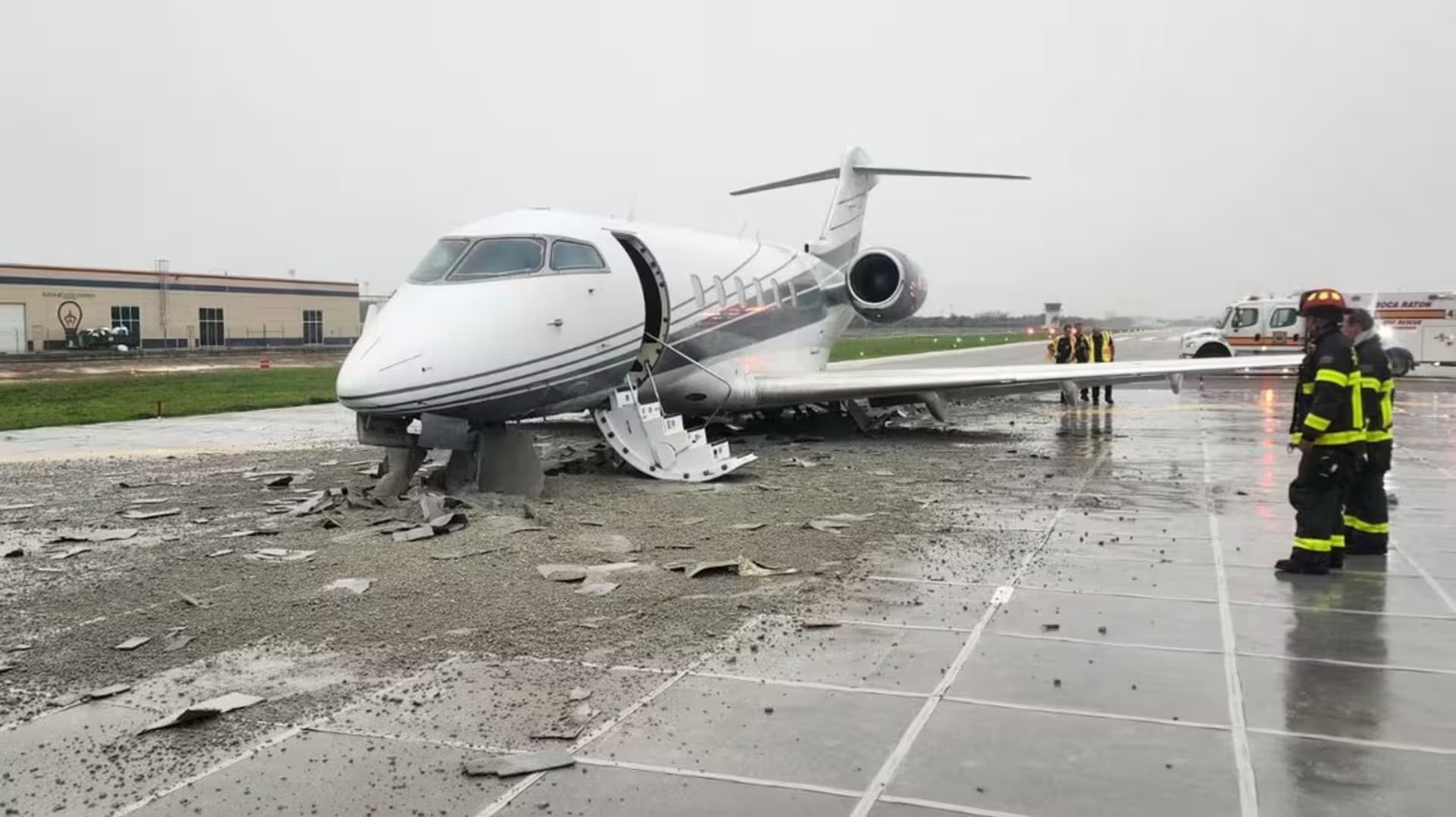 A Pilot's Guide to Aircraft Communication Systems