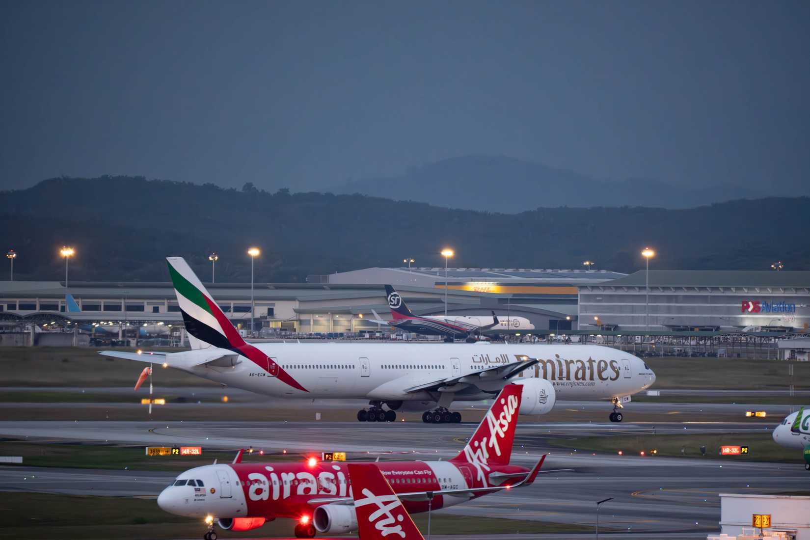 The Transatlantic Workhorse: 5 Reasons Why The Boeing 777 Still Rules ...